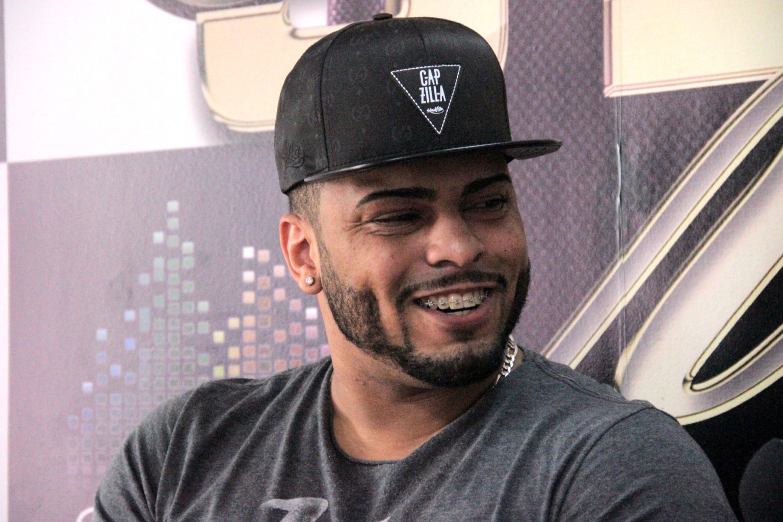 O DJ Yuri Martins deu uma atenção para KondZilla - KondZilla